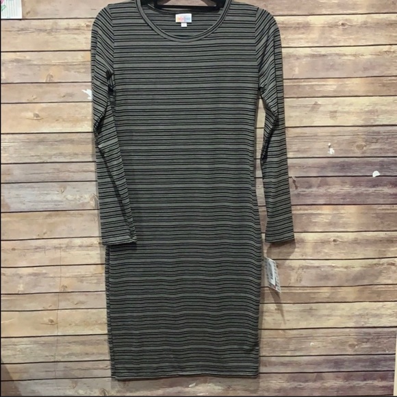 LuLaRoe | Dresses | Debbie Dresses | Poshmark
